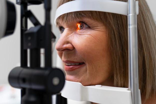Multifocal Lens Implants Can Help Keep Vision Clear After Cataract ...